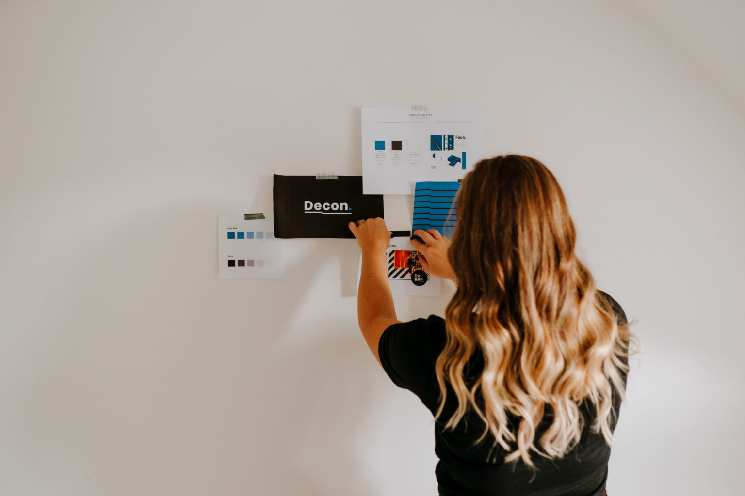 Graphic Designer vs. Brand Designer: Differences & Who You Should Hire ...